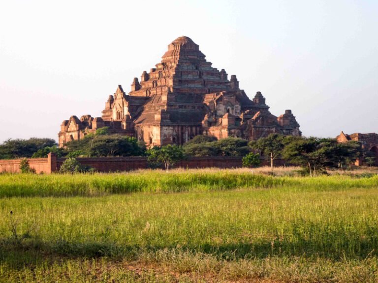 Dhammayangyi - Buddhist Arts